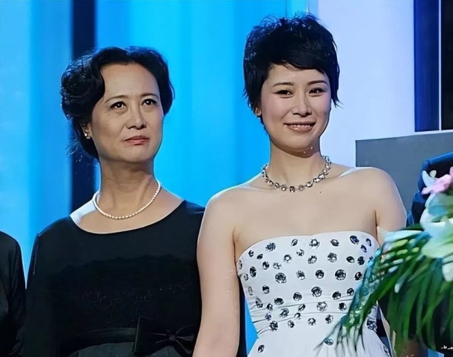 她走得太早！照顾疯母 嫁给渣男, 将儿子托付海清 - 娱乐新闻 - 温哥华天空 - Vansky